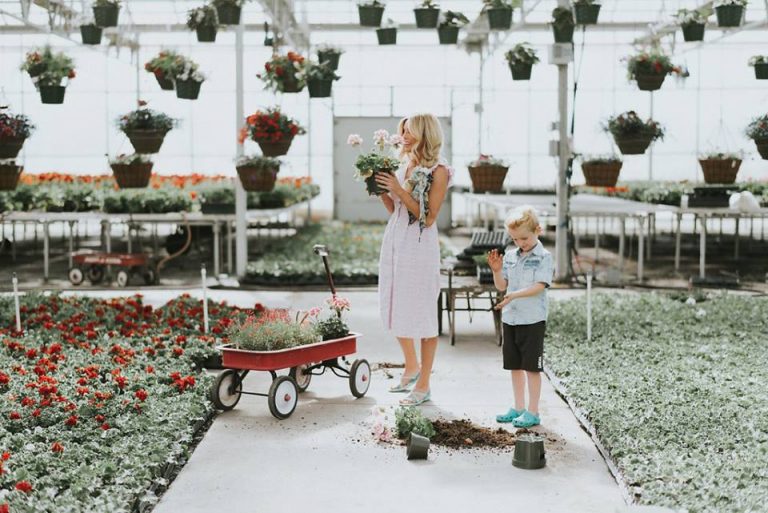 Crocs Canada Sale: BOGO 50% Off Clogs, Flips, Sandals & Slides ...