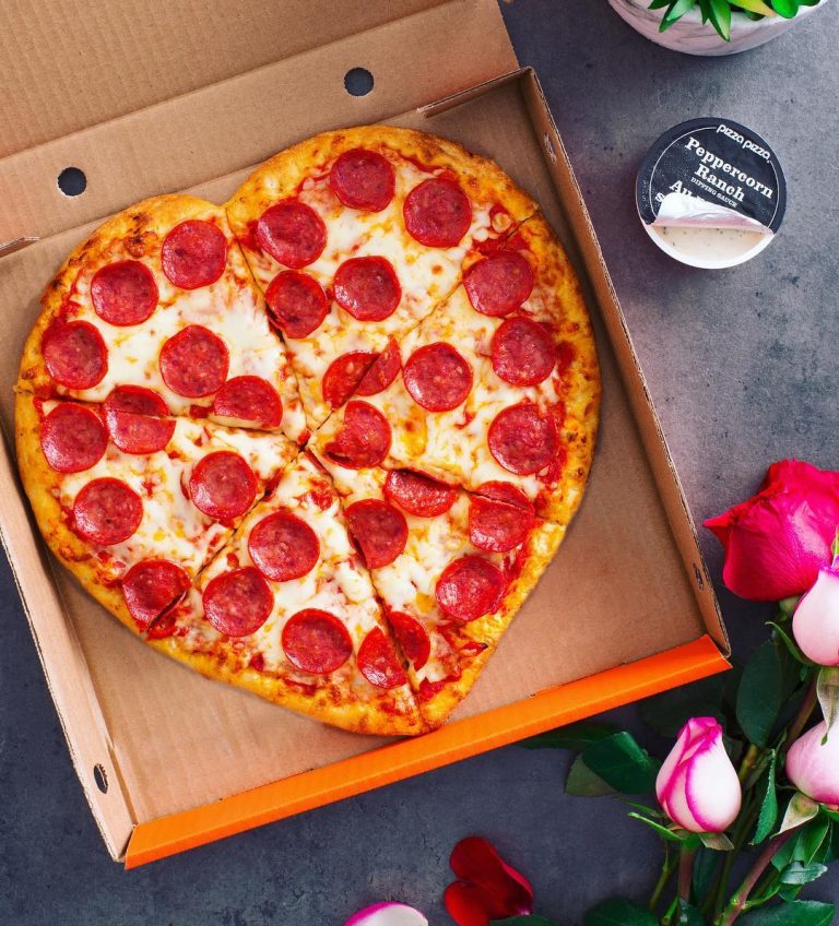 Pizza Pizza Canada Valentine's Day Pizza & 2 for 1 Cineplex Promotions ...