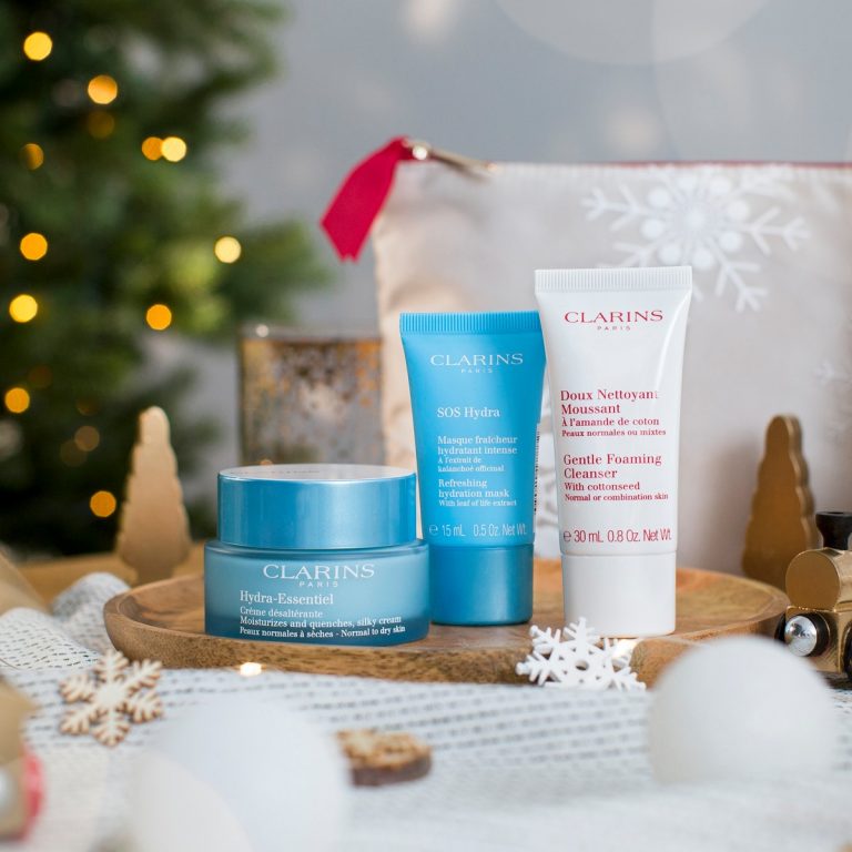 Clarins Canada Free Surprise Gift With Purchase - Canadian Freebies ...